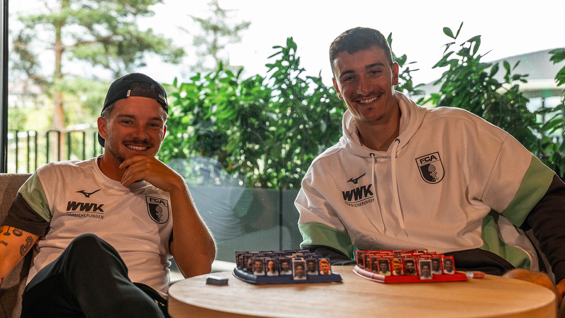 "Wer ist es?": FCA-Edition mit Pedersen und Zesiger | FC Augsburg